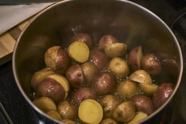 How Long to Boil Potatoes: Easy Chart for Perfect Results